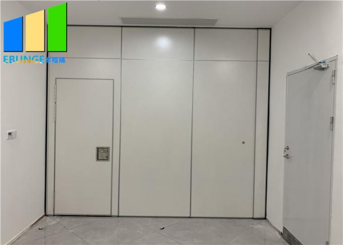 Dinding Partisi Lipat Kayu MDF Modern Akustik Bergerak Untuk Ruang Restoran